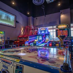 THE LOUDOUN KITCHEN & BAR - Updated July 2025 - 52 Photos & 62 Reviews ...