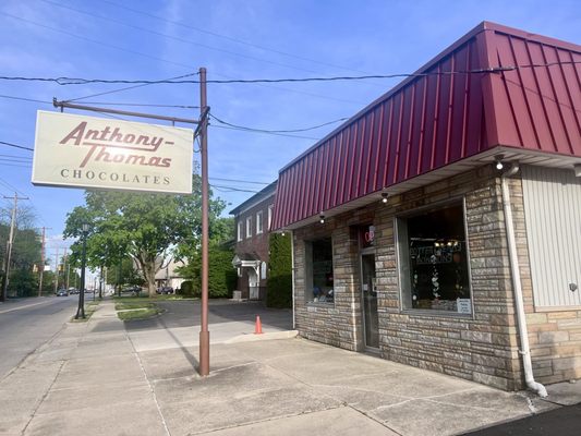 ANTHONY-THOMAS CANDY SHOPPES - Updated December 2025 - 22 Photos & 10 ...