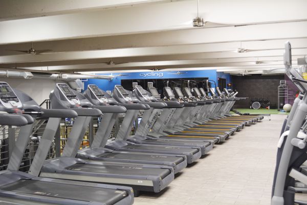 CRUNCH FITNESS - CHEVY CHASE - Updated January 2026 - 25 Photos & 127 ...