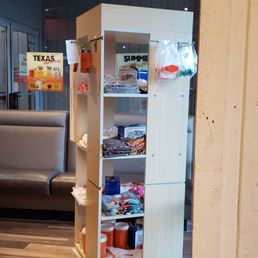 HOOTERS - Updated November 2025 - 78 Photos & 169 Reviews - 15412 ...