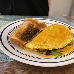 THE FAT APPLE - Updated November 2024 - 225 Main St, Bridgeport, Ohio ...