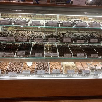 THE ROYAL CHOCOLATE - Updated January 2025 - 575 Photos & 156 Reviews ...