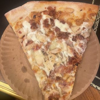 FAMOUS ORIGINAL RAY’S PIZZA - Updated August 2024 - 312 Photos & 505 ...