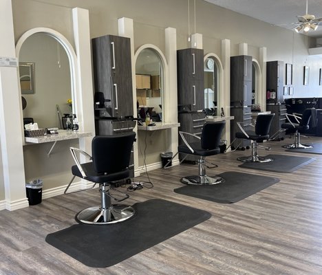 CLASSIC CUTZ - Updated July 2025 - 10241 Country Club Dr, Jurupa Valley ...