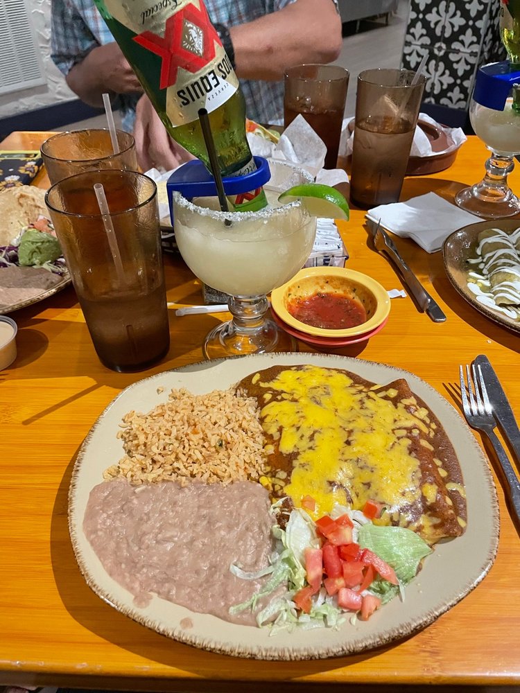 ADOBE CAFE - Updated October 2025 - 212 Photos & 351 Reviews - 124 S ...