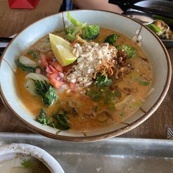 DO CHAY - Updated May 2024 - 616 Photos & 172 Reviews - 1392 Kingsway ...