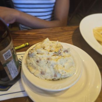 BRICK ALLEY PUB & RESTAURANT - Updated April 2025 - 1699 Photos & 1762 ...