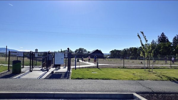 ROTARY PARK OFF LEASH DOG AREA - Updated July 2025 - 1200 W 5th Ave ... ROTARY PARK OFF LEASH DOG AREA - Updated July 2025 - 1200 W 5th Ave ...