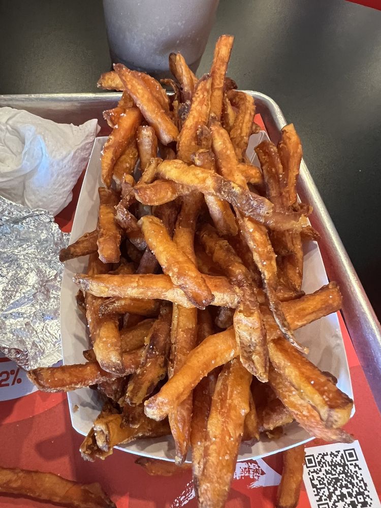 BUNS BURGER SHOP - Updated December 2025 - 11 Photos - Galeria San ...