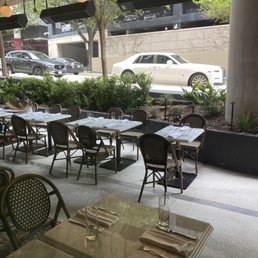 NDA - Updated May 2025 - 57 Photos & 27 Reviews - 2801 N Harwood St ...