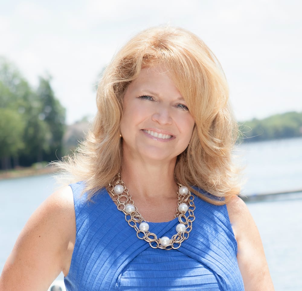 THE CHRISTY ALLEN TEAM - Real Estate Agents at 131 Crosslake Park Dr ...