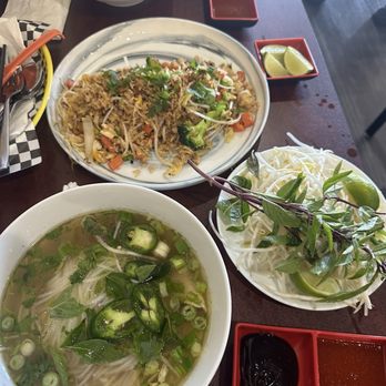 PHO NOODLEVILLE - Updated August 2024 - 636 Photos & 270 Reviews - 21 ...