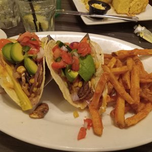 MARIE CALLENDER’S RESTAURANT & BAKERY - 235 Photos & 277 Reviews - 1175 ...