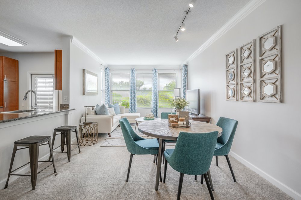 READING COMMONS - Updated October 2024 - 31 Photos - 7 Archstone Cir ...