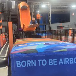 SKY ZONE TRAMPOLINE PARK - Updated August 2025 - 77 Photos & 28 Reviews - 2990 NE Hogan Dr ...