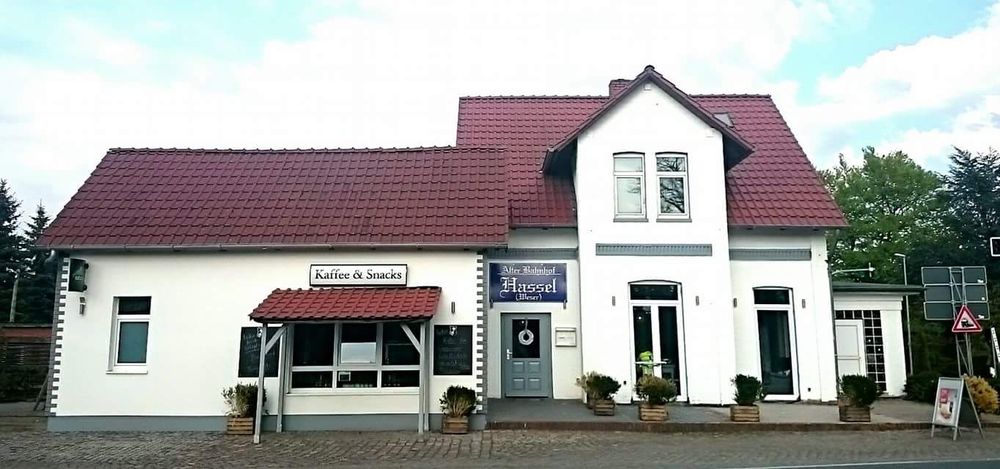 ALTER BAHNHOF HASSEL - Verdener Str. 10, Hassel (Weser), Niedersachsen ...