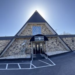 HORN PUB - Updated November 2025 - 76 Photos & 31 Reviews - 691 ...