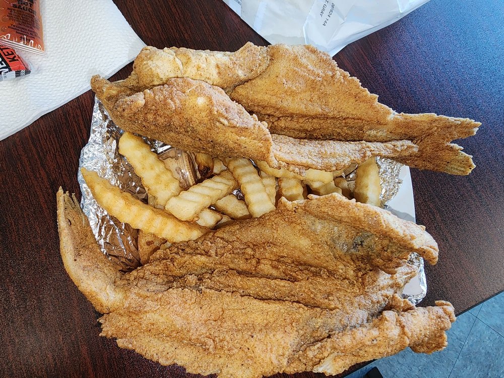 FISH PORT 2 - Updated April 2025 - 13 Photos - 1530 Rocky Creek Rd ...