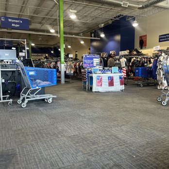 GOODWILL STORE & DONATION CENTER - Updated December 2025 - 15 Photos ...