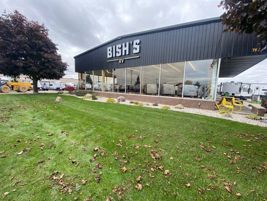 BISH’S RV OF TRAVERSE CITY - Updated November 2025 - 705 N US-31 S ...