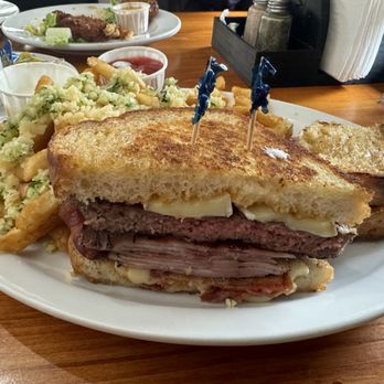 HARVEST MOON - Updated November 2024 - 297 Photos & 638 Reviews - 1213 ...