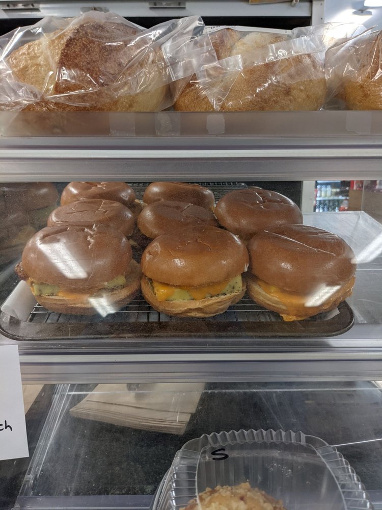 OAK TREE MARKET - Updated March 2024 - 12875 Madeira Park Road, Madeira ...