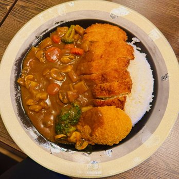 ZEN CURRY DINING - Updated October 2025 - 401 Photos & 348 Reviews ...