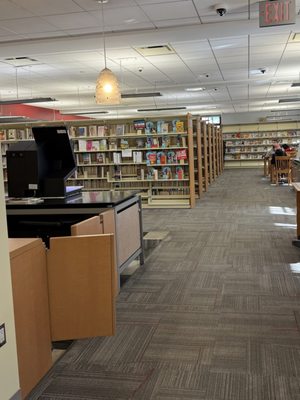QUEENS PUBLIC LIBRARY - BROADWAY - Updated December 2025 - 24 Photos ...