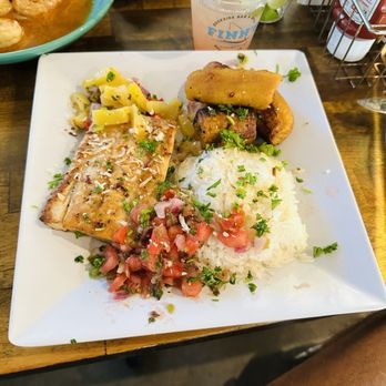 FINN’S DOCKSIDE BAR & GRILL - Updated January 2025 - 422 Photos & 258 ...