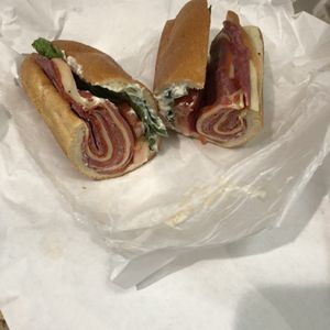 Manzo’s Italian Deli - Takeout & Delivery - 36 Photos & 63 Reviews ...