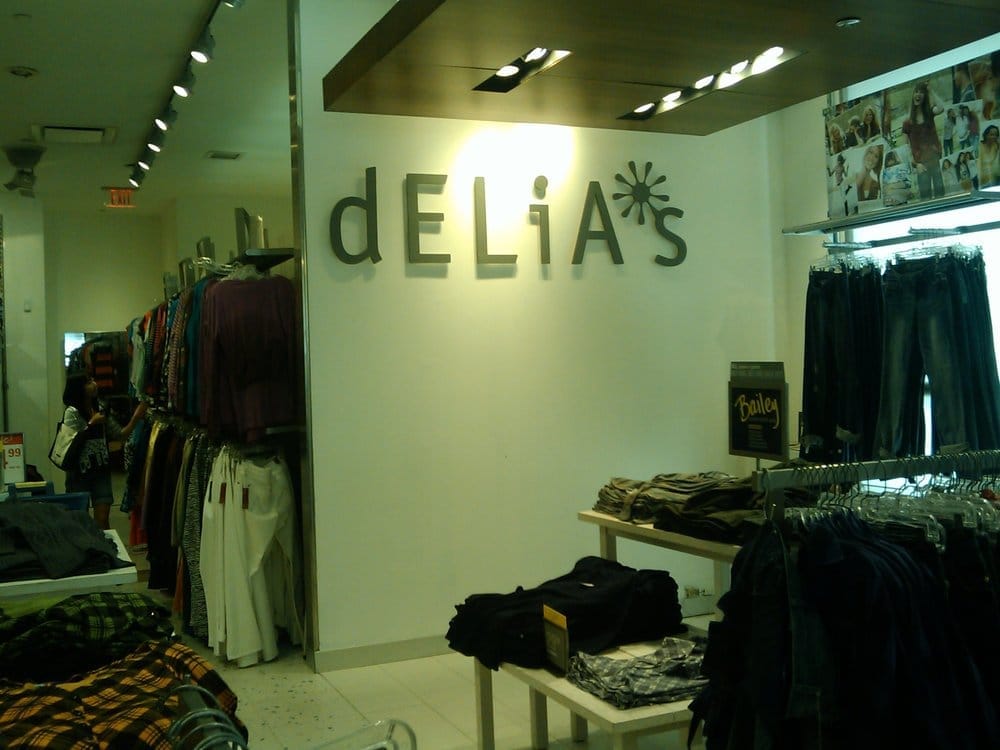 DELIA’S - 313 Smith Haven Mall, Lake Grove, New York - Accessories ...