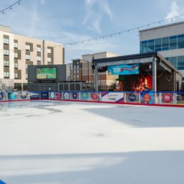 OAKLEY GREENS - Updated December 2025 - 129 Photos & 51 Reviews - 3065 ...