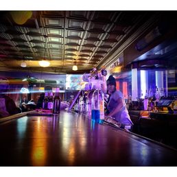 TEN CAT TAVERN - Updated June 2025 - 62 Photos & 191 Reviews - 3931 N ...