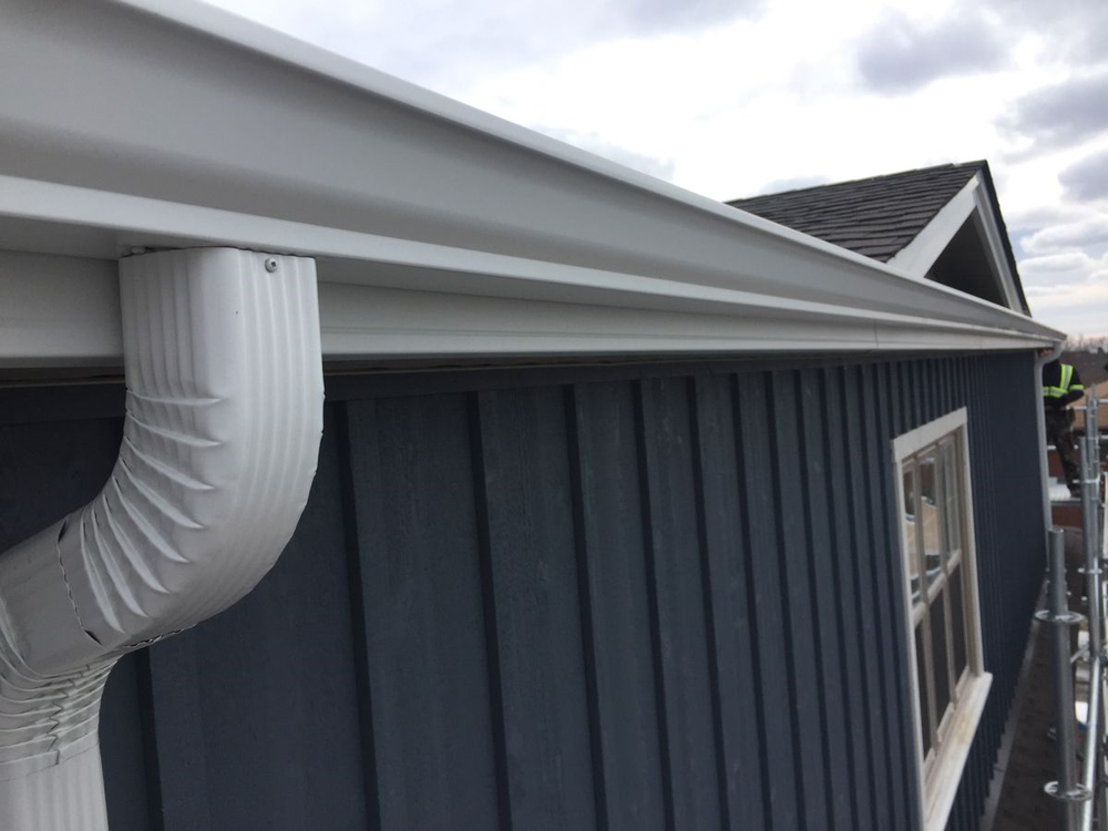 EAVES & SPOUTS - Updated February 2025 - 22 Photos - 745 Fenmar Drive ...