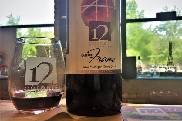 12 CORNERS VINEYARDS - 29 Photos - 41 Washington Ave, Grand Haven, MI ...