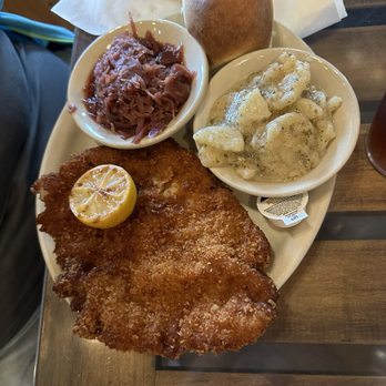 THE AUSLANDER - Updated May 2025 - 1188 Photos & 1227 Reviews - 323 E ...