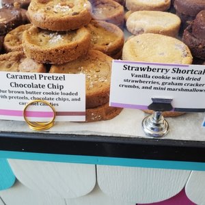 LOWRIDER COOKIE COMPANY - 281 Photos & 159 Reviews - 2407 E Union St ...