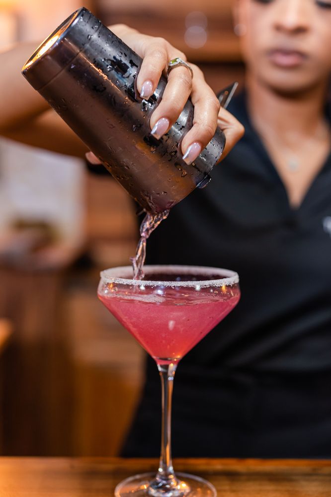 THE BAR CHIX - Updated August 2024 - Request a Quote - Baton Rouge ...