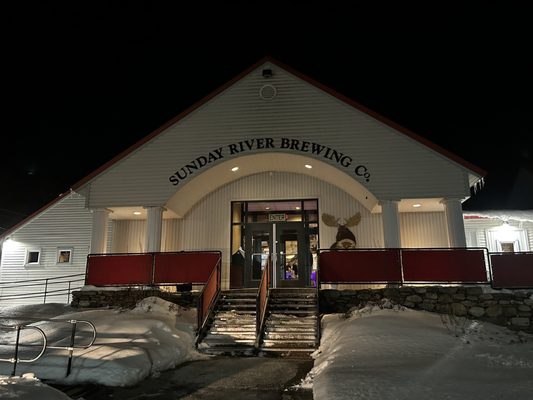 SUNDAY RIVER BREWING COMPANY - Updated May 2026 - 210 Photos & 314 ...