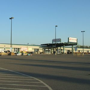 TARGET - Updated April 2025 - 21 Photos - 1001 13th St S, Virginia ...