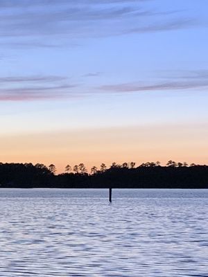 PIER450 - THE QUARTERS MOTEL - Updated August 2024 - 28 Photos & 14 ...