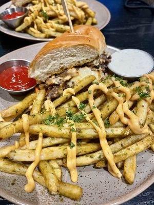 KINDRED PUBLIC HOUSE - Updated December 2025 - 2901 N Monroe St ...