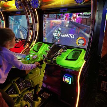 MONSTER MINI GOLF BELLEVUE - Updated July 2025 - 132 Photos & 81 ...