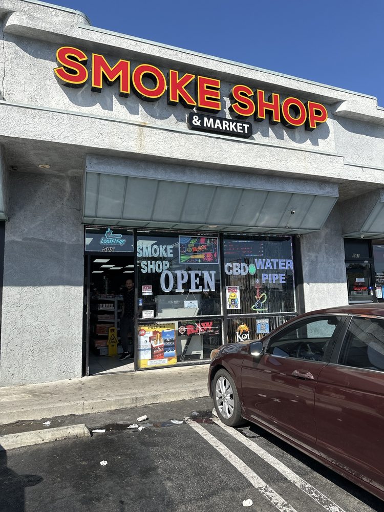 SMOKE NEST - Updated January 2026 - 18 Photos - 505 W Willow St, Long ...