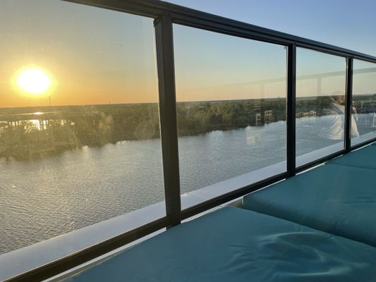 CLOUD 9 ROOFTOP BAR - Updated November 2025 - 100 Photos & 72 Reviews ...