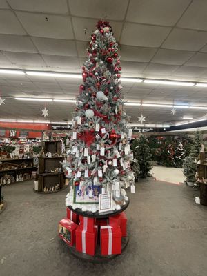 CHRISTMAS KARM - Updated January 2026 - 5425 Clinton Hwy, Knoxville ...