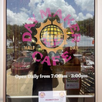 DAY MAKER HALF DAY CAFE - Updated July 2025 - 324 Photos & 101 Reviews ...