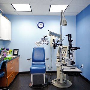 MICHAEL T COURIS, MD - Updated December 2025 - 11 Reviews - 3969 4th ...