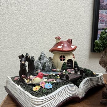 COPPER CAT BOOKS - Updated December 2025 - 159 Photos & 77 Reviews ...