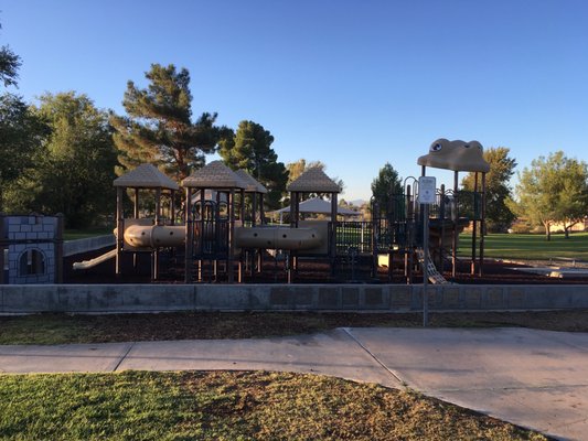 CORWIN PARK - 28 Photos - 18577 Corwin Rd, Apple Valley, California ...